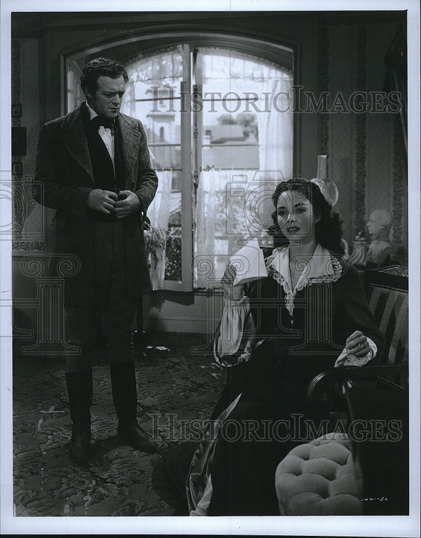 1949 Press Photo Actor Van Heflin & Jennifer Jones in "Madame Bovary" - Historic Images