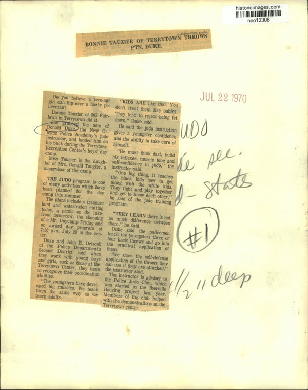 1870 Press Photo Bonnie Tauzier of Terrytown throws down judo instructor - Historic Images