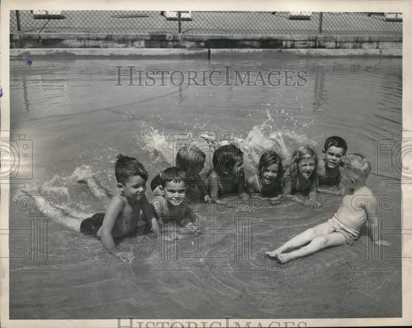 Children at municipal pool in Cuyahoga Falls, Ohio 1945 Vintage Press ...