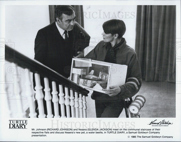 Richard Johnson Glenda Jackson Actors Turtle Diary 1985 vintage promo photo print - Historic Images