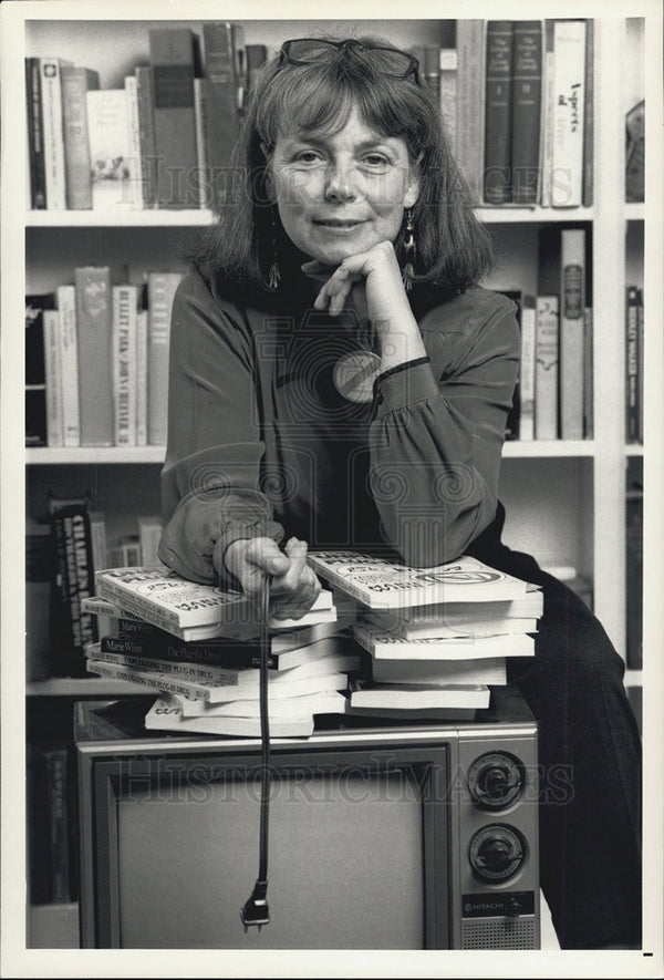 Marie Winn Author THE PLUG IN DRUG 1987 vintage promo photo print ...