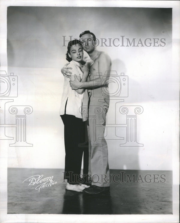 1954 Robert Whitlow Author - Historic Images