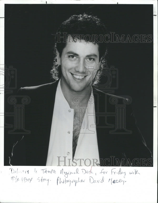 1987 David Macey Photographer. - Historic Images