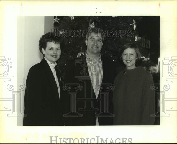 1991 Press Photo Attendees to the Children's Bureau New Orleans Fair G - Historic Images