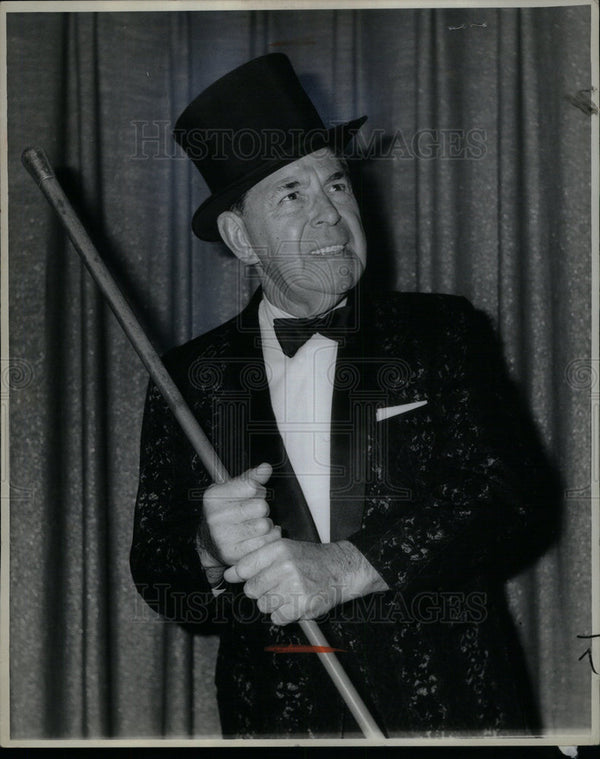 1963 Press Photo gus sant director screenwriter painter - DFPD20811 ...