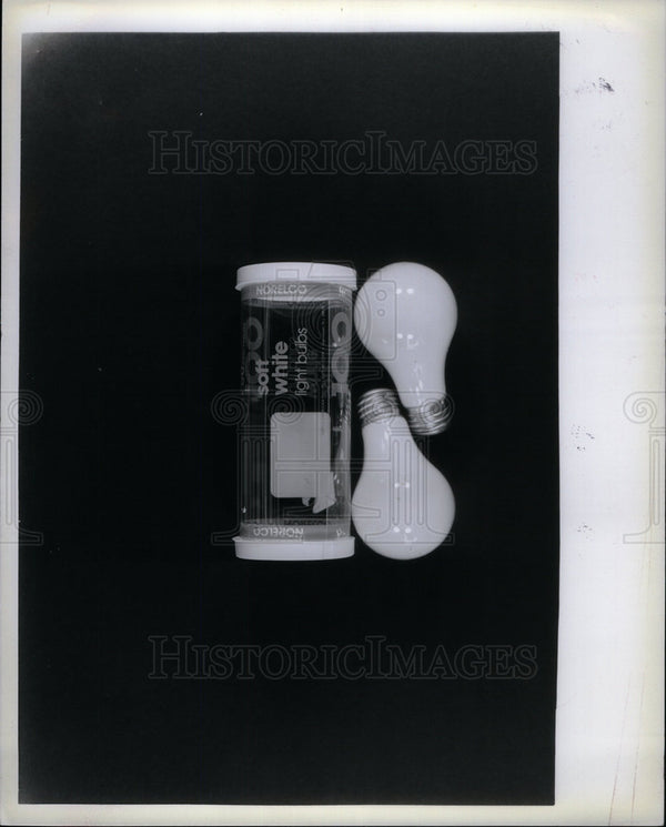 1980 Press Photo Light Bulb - DFPD61035 - Historic Images