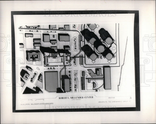 1984 Press Photo Robert L. Millender Center - DFPD74091 - Historic Images