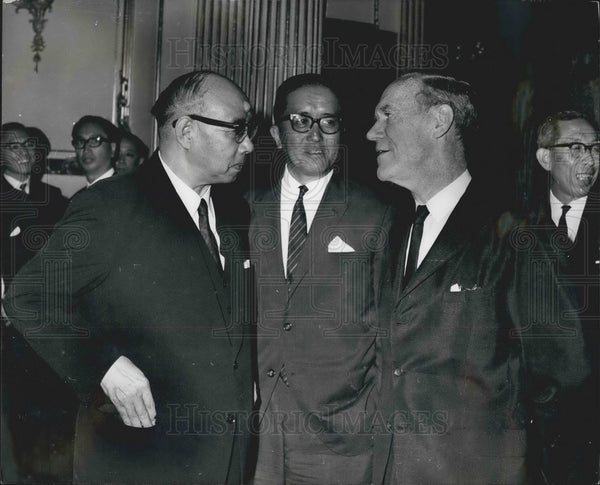 1967 Press Photo Japan Minister of Finance Mizuta, Kashiwagi, Mitchell ...