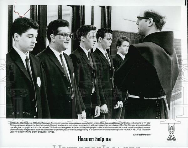 1985 Press Photo Scene From Film "Heaven Help Us" - Historic Images