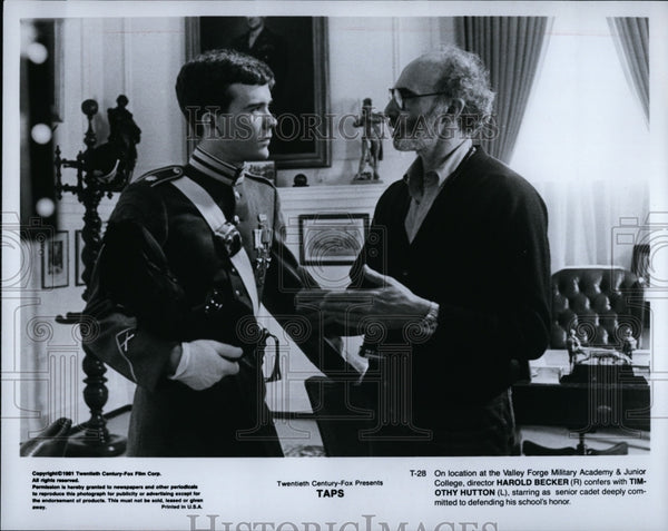 1981 Press Photo Harold Becker, Actor, Director Timothy Hutton In Taps ...