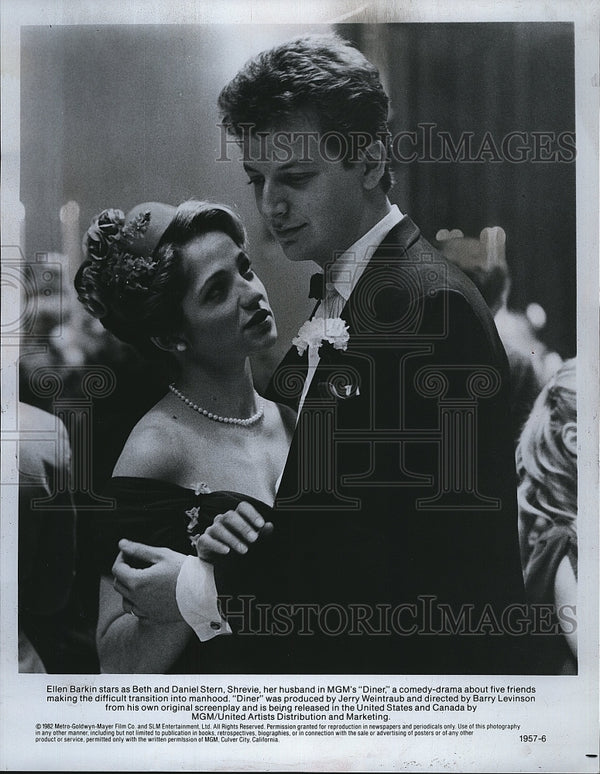 1982 Press Photo "Diner" Ellen Barkin & Daniel Stern - Historic Images