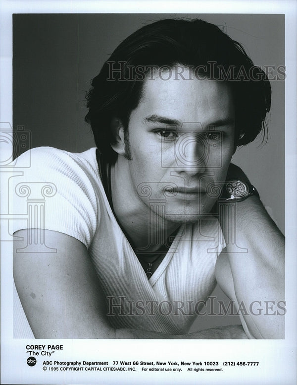 1995 Press Photo Actor Corey Page in "The City" - Historic Images