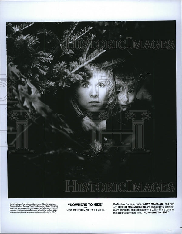 1987 Press Photo Amy Madigan and Robin MacEachern in Nowhere To Hide ...