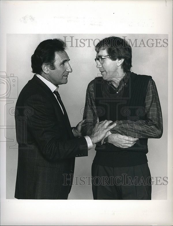 1989 Press Photo Actors Judd Hirsch & Harry Groener in "Dear John ...