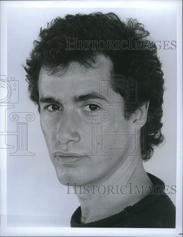 1987 Press Photo Lewis Smith is Steven Foreman in Fox's comedy "Karen's ...