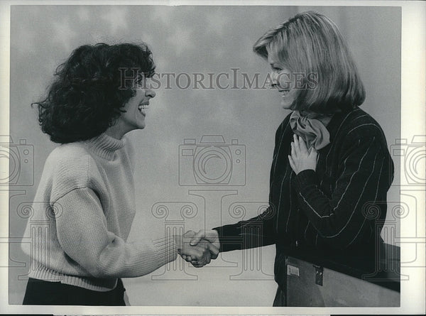 1986 Press Photo "Kate & Allie" Jane Curtin & Andrea Martin - Historic ...