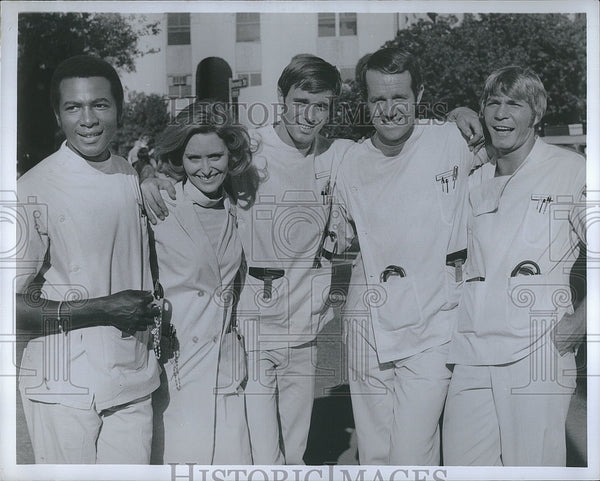 Press Photo Cast of CBS-TV "The Interns"., with Hal Frederick,Sandra ...