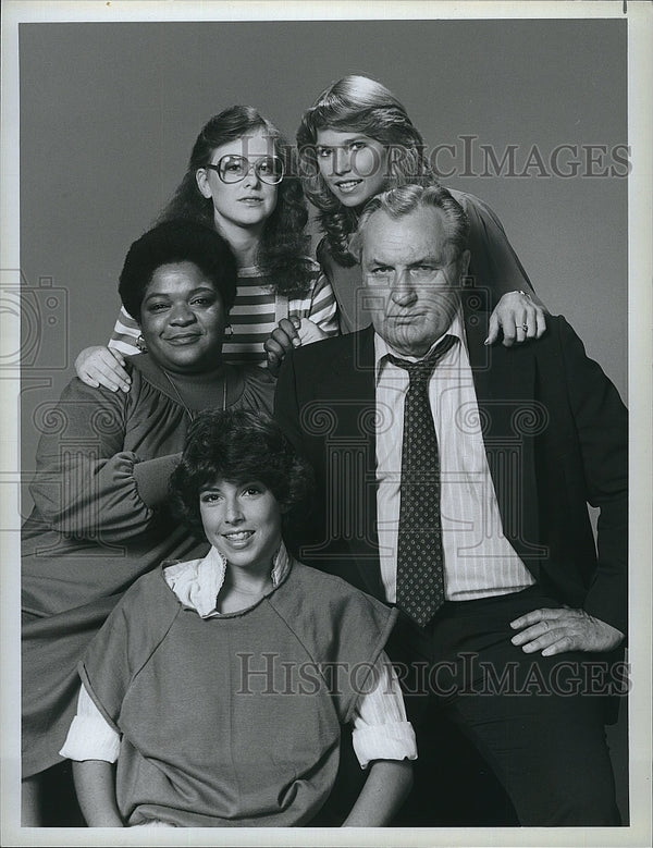 1982 Press Photo Actress Nell Carter & Cast Members in "Gimme a Break ...