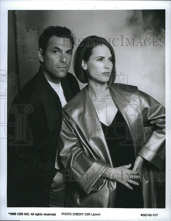 1996 Press Photo Actor Ken Olin in "Ez Streets" - Historic Images