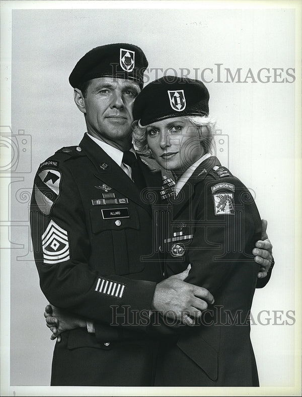 1983 Press Photo Cliff Potts Actor Shelley Smith Actress For Love And ...