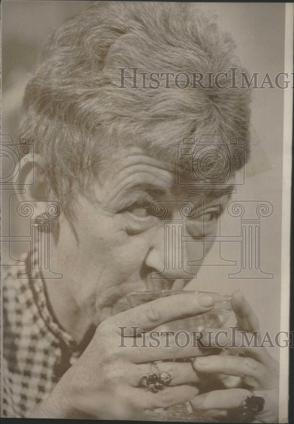 1974 Press Photo US Diplomat Barbara Hutchinson - Historic Images