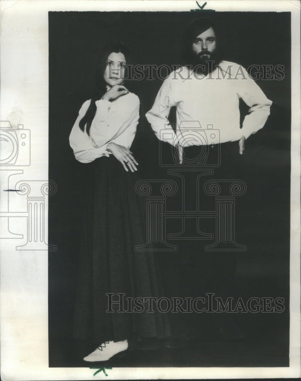 1969 Press Photo Victoria Pat Garvey folk singers West - Historic Images