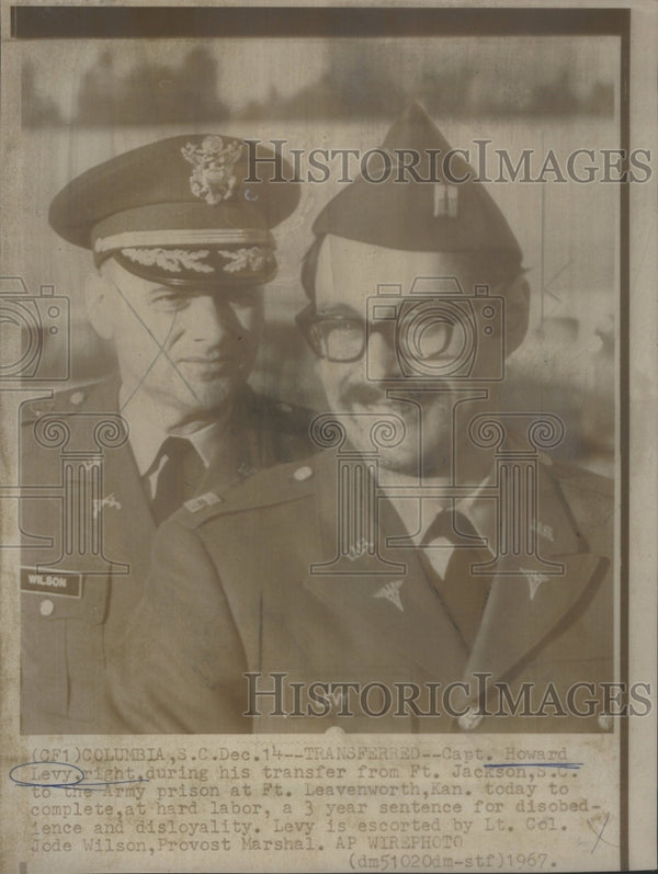 1967 Press Photo Capt. Howard Levy, Escorted By Col. Jode Wilson ...