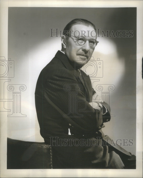 1947 Press Photo Emcee Narrator Howard Lindsay Ford Theater Producer ...