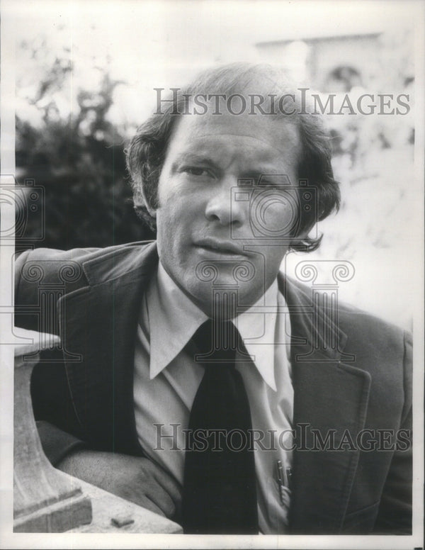 1970 Press Photo 11th Victim Film Actor Gail Playing Police Officer ...