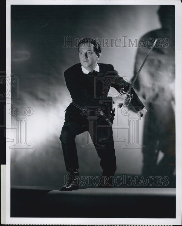 1965 Press Photo Actor Maurice Evans In "Hamlet" - Historic Images