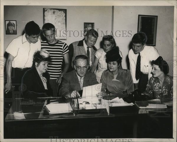1946 Press Photo Eugene Connor Big 5 Dance Committee - Historic Images