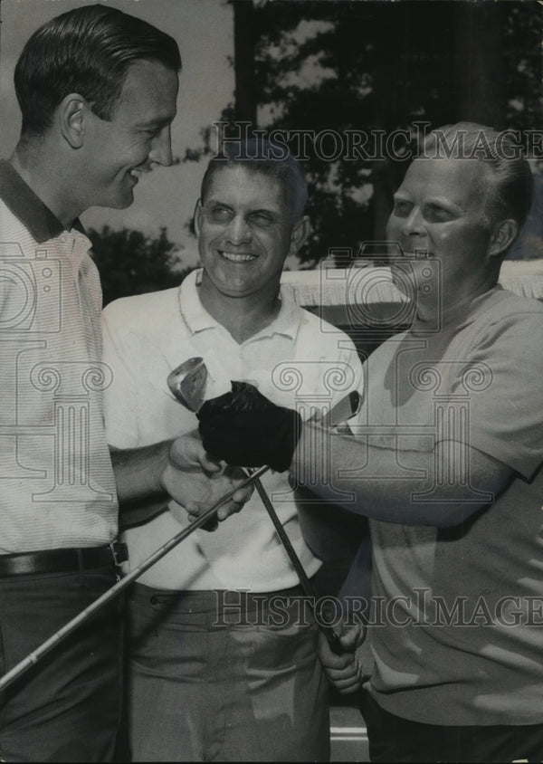 1968 Press Photo Green Valley Golfers Will Little, Bob Ledbetter And A ...