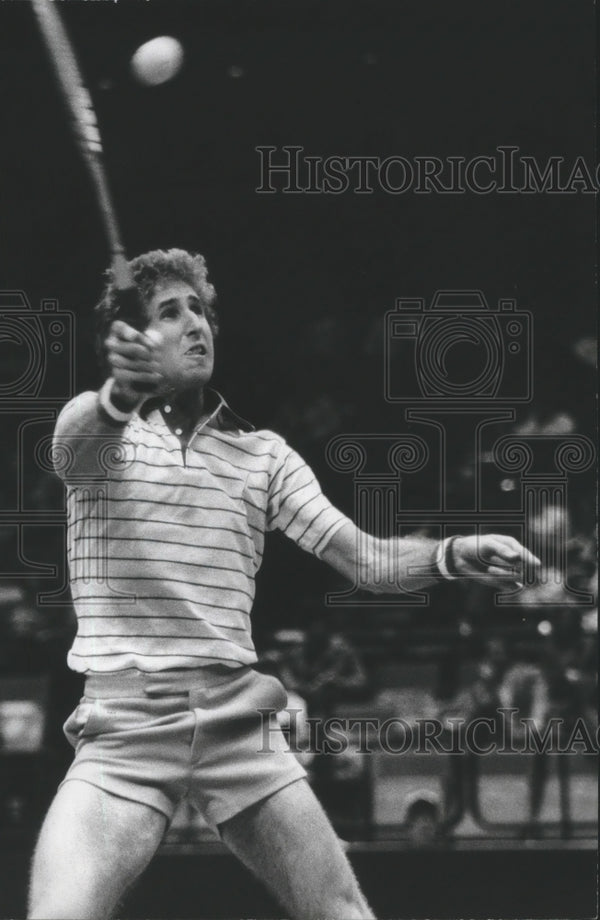 1978 Press Photo Tennis Player Brian Gottfried Returning Shot In Tourn ...