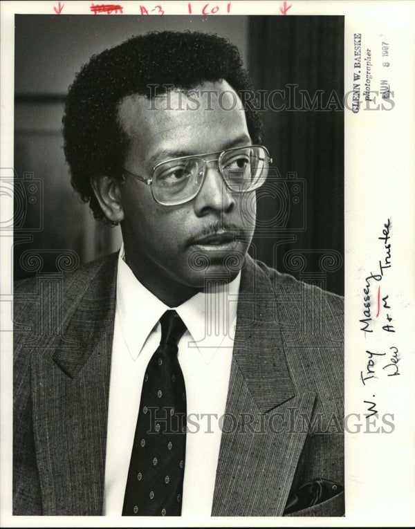 1987 Press Photo New A&M Trustee W. Troy Massey - Historic Images