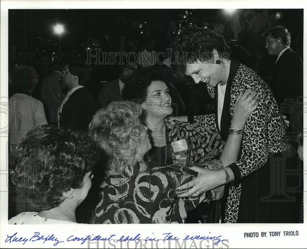 1986 Press Photo State Treasurer Lucy Baxley Speaks To Women At Event ...