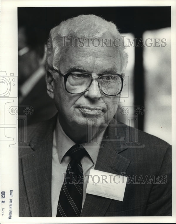 Press Photo Gordon Lawless - Historic Images