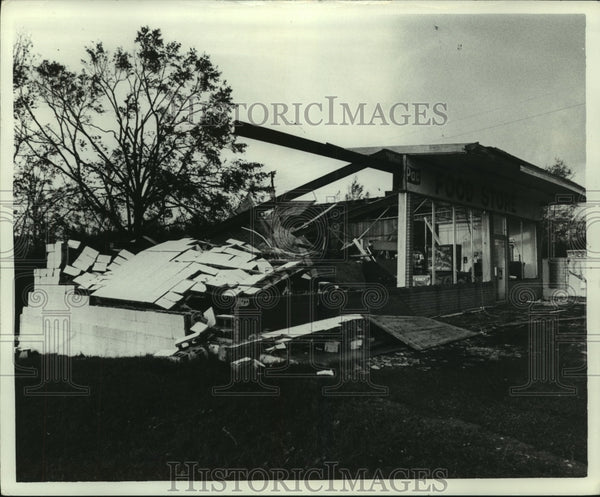 1979 Press Photo Hurricane Frederic Damage at Compac Store in Mobile ...