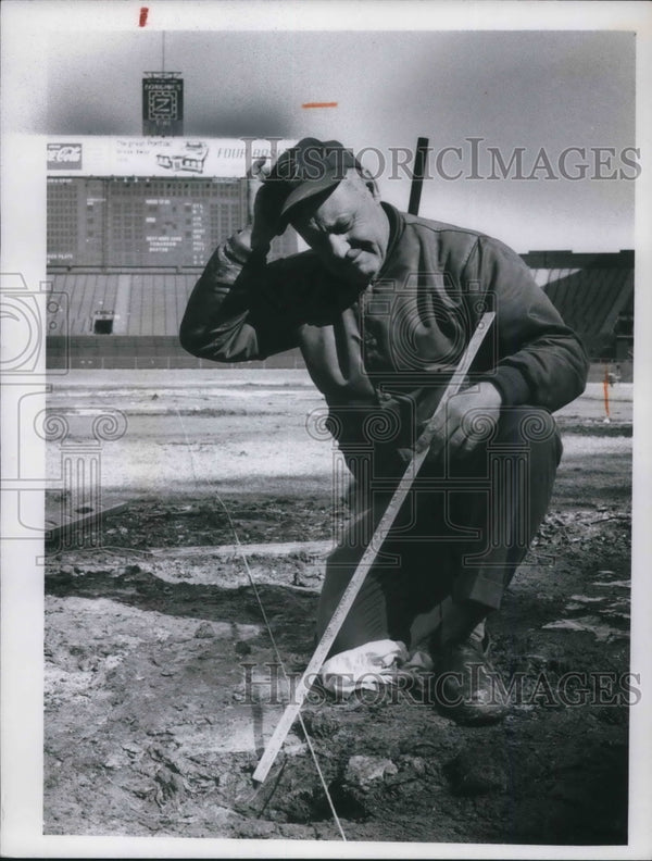 1969 Press Photo Harold Bassard - Historic Images