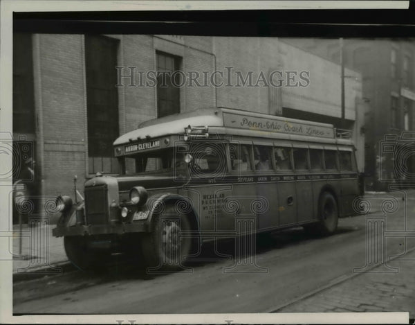 1940 Press Photo Early buses - Historic Images