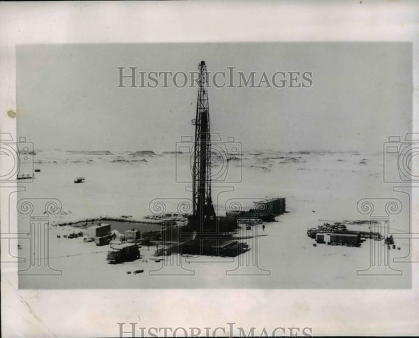 1960 Press Photo Oil well in Libyan Desert - cvb18997 - Historic Images