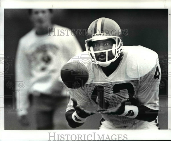 1987 Press Photo David Verser, Browns new wide receiver. - cvb41062 ...