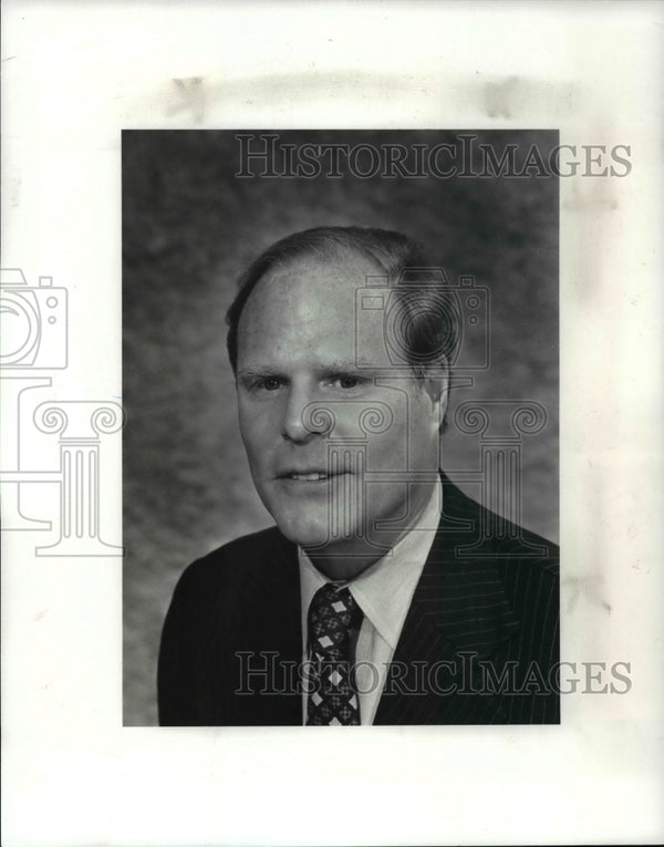 1983 Press Photo Cavs owner Gordon Gund - cvb61066 - Historic Images