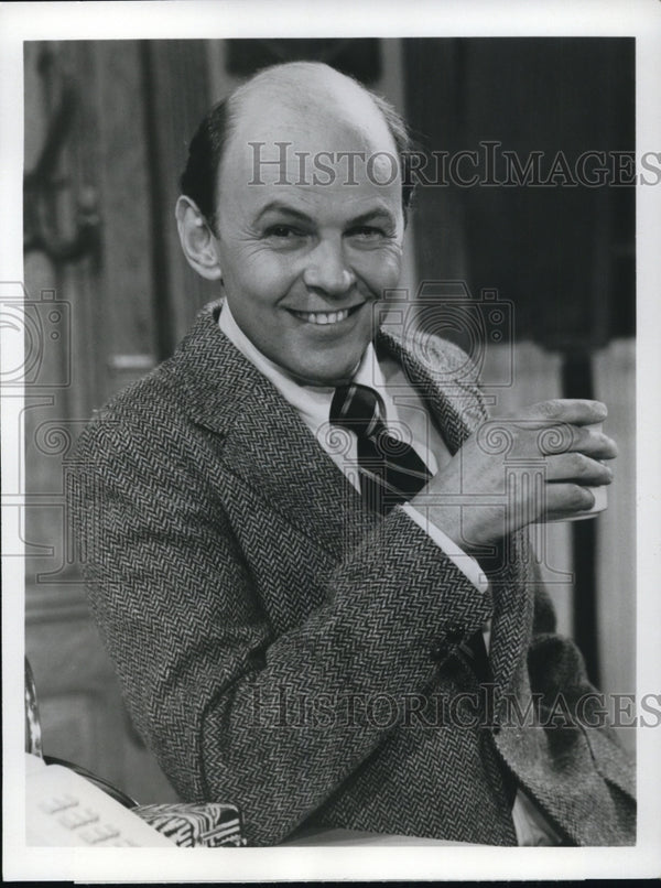1980 Press Photo Conrad Janis in "Mork and Mindy" - Historic Images