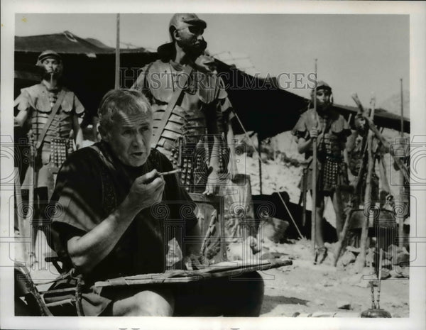 1981 Press Photo Anthony Quayle in Masada- Part II - Historic Images