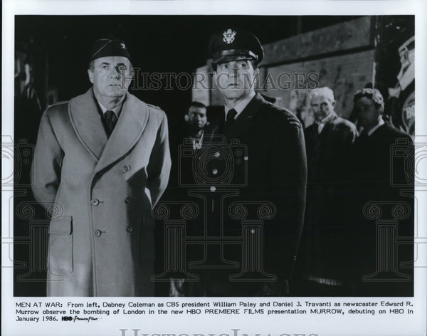 1986 Press Photo Dabney Coleman, William Paley and Daniel J. Travanti ...