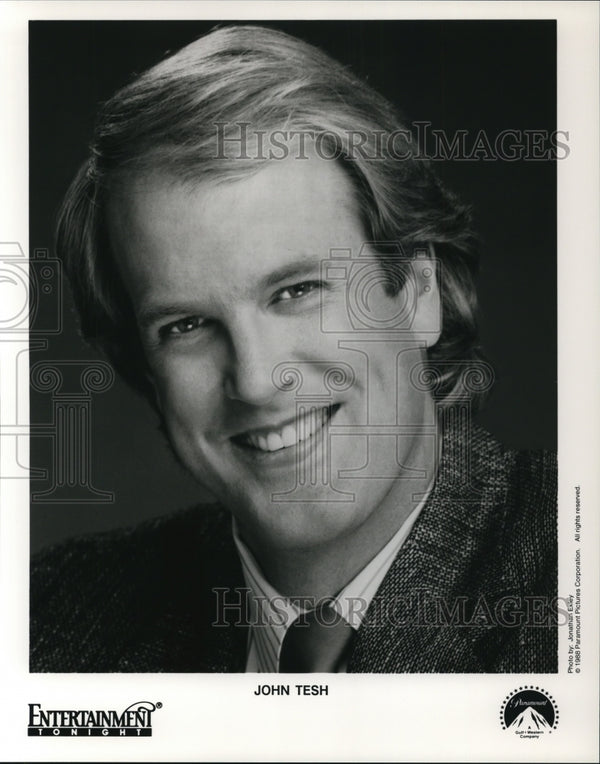 1988 Press Photo John Tesh host of Entertainment Tonight TV show ...