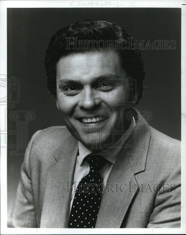 Undated Press Photo Tom Sweeney - cvp50497 - Historic Images