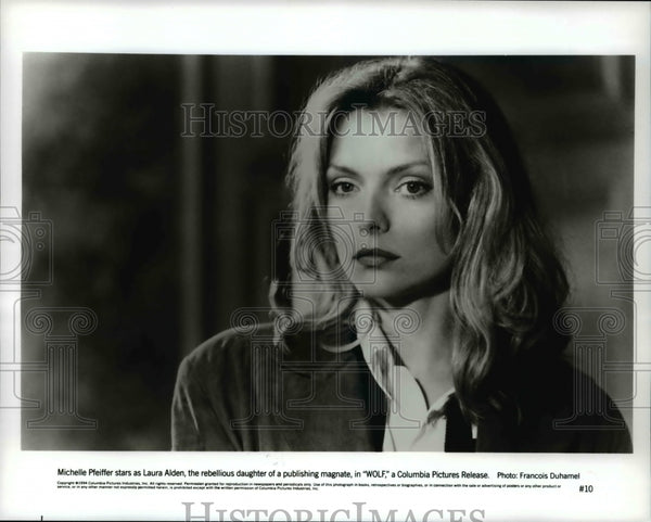 1995 Press Photo Michelle Pfeiffer stars as Laura Alden in Wolf - cvp6 ...