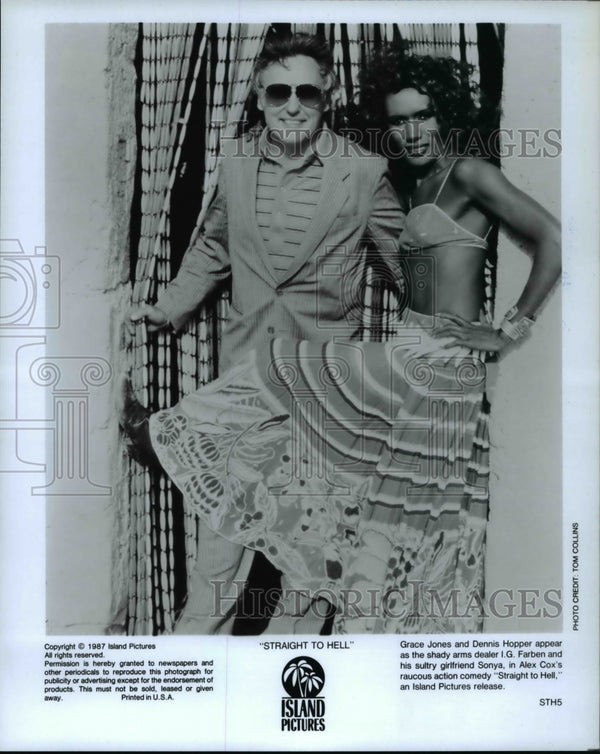 1987 Press Photo Grace Jones & Dennis Hopper in Straight to Hell ...