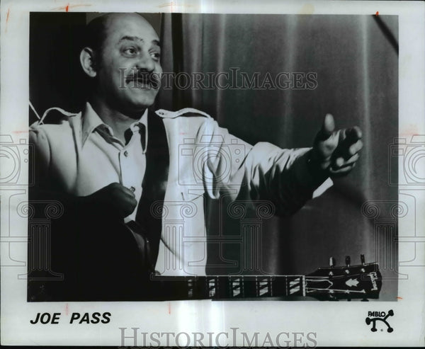1979 Press Photo Joe Pass - cvp82915 - Historic Images